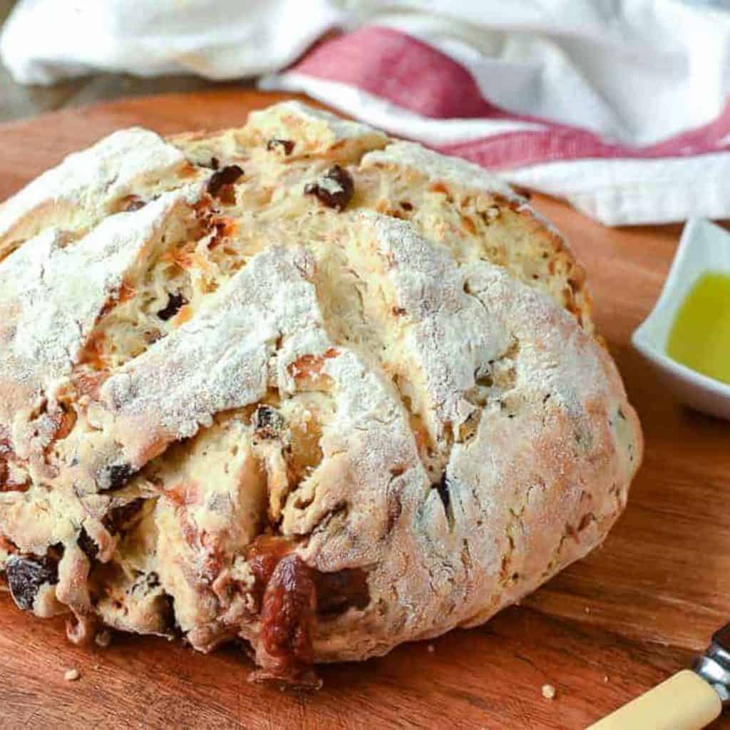 Easy Chocolate Cake recipe for kids - Marcellina In Cucina