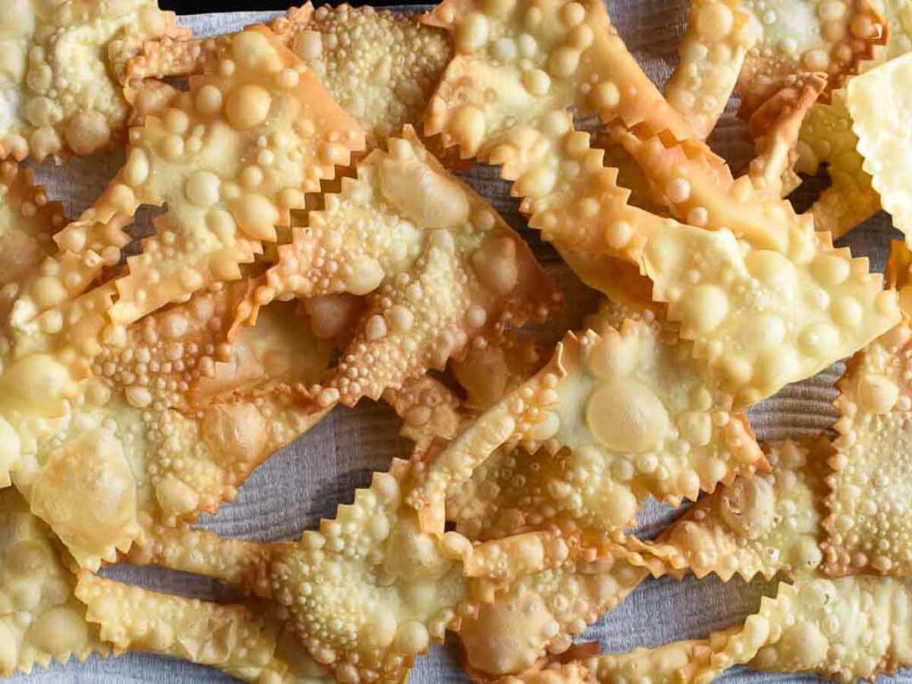 Traditional Italian Crostoli recipe - Marcellina In Cucina
