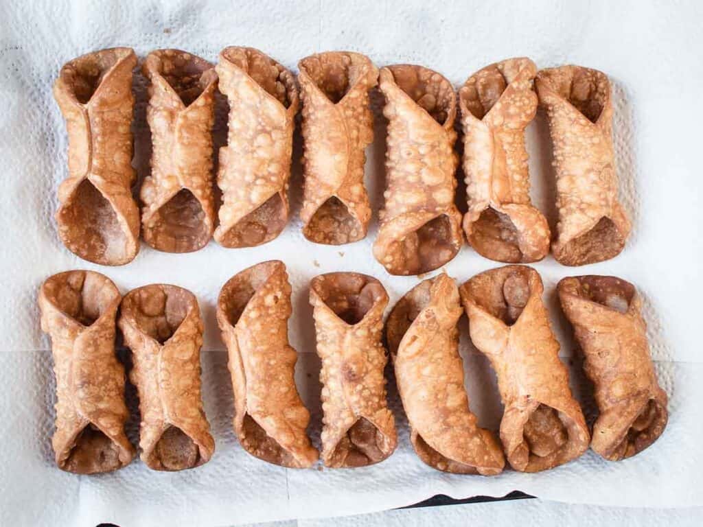 Homemade Cannoli Shells Recipe