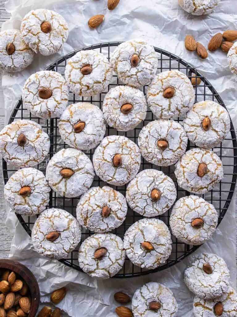 Amaretti Cookies